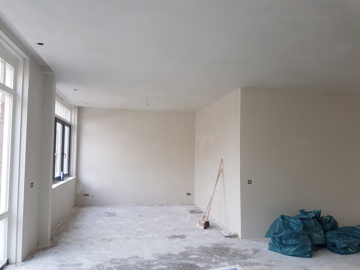 Wanden en plafond stucen | Iner Stucadoorsbedrijf